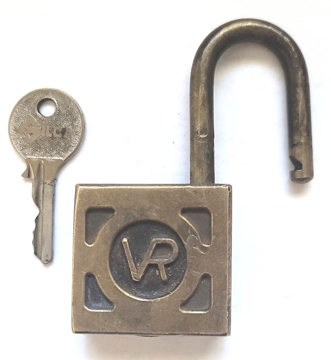Vintage Victorian Railways Australia VR Raised Logo Brass Lock With Key ...
