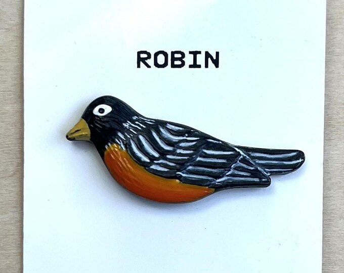 1 1/2" Robin Buttons, Novelty Button, JHB International, Plastic, 2 ...