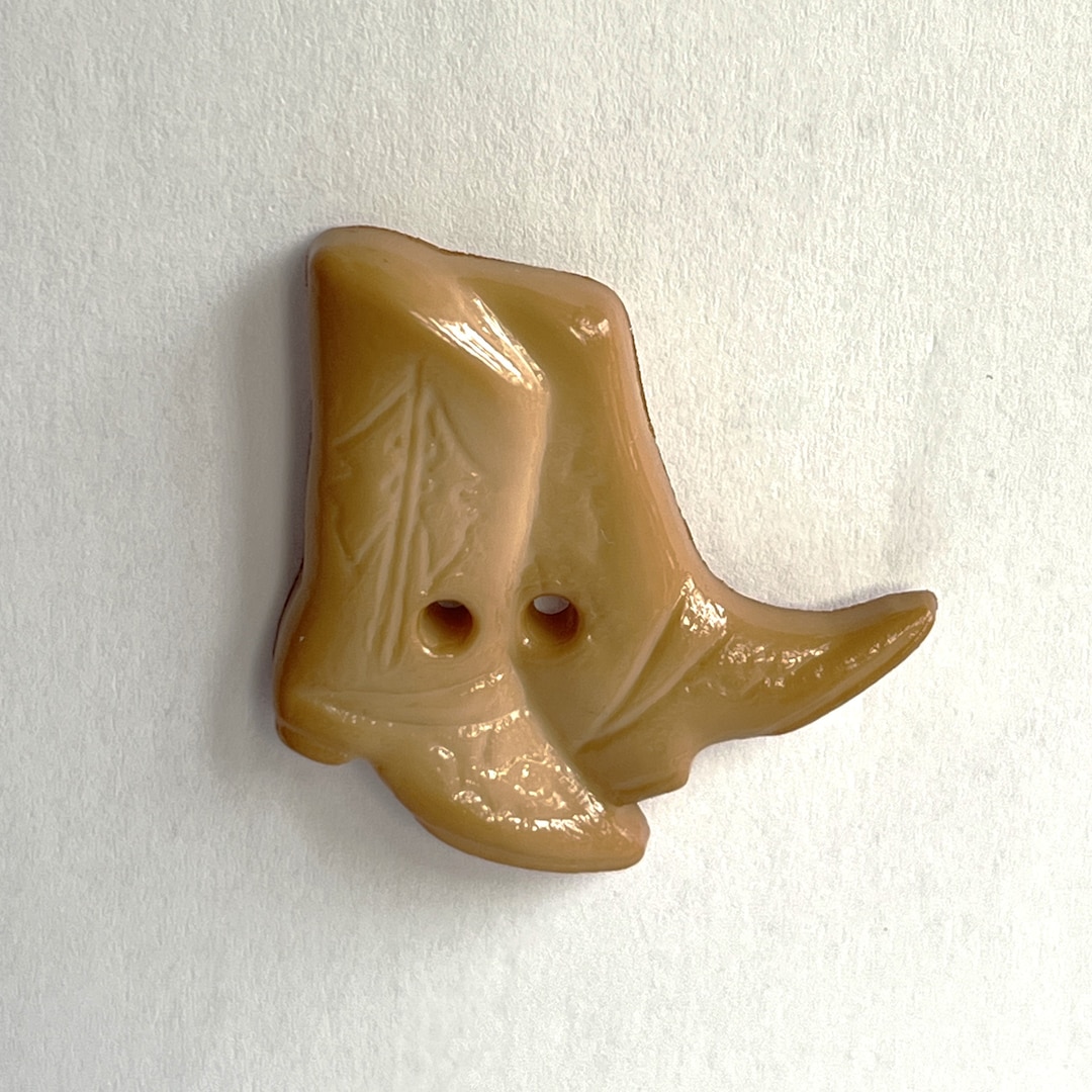 1 1/8" Tan Cowboy Boots Novelty Button, Plastic, 1 Button - Etsy