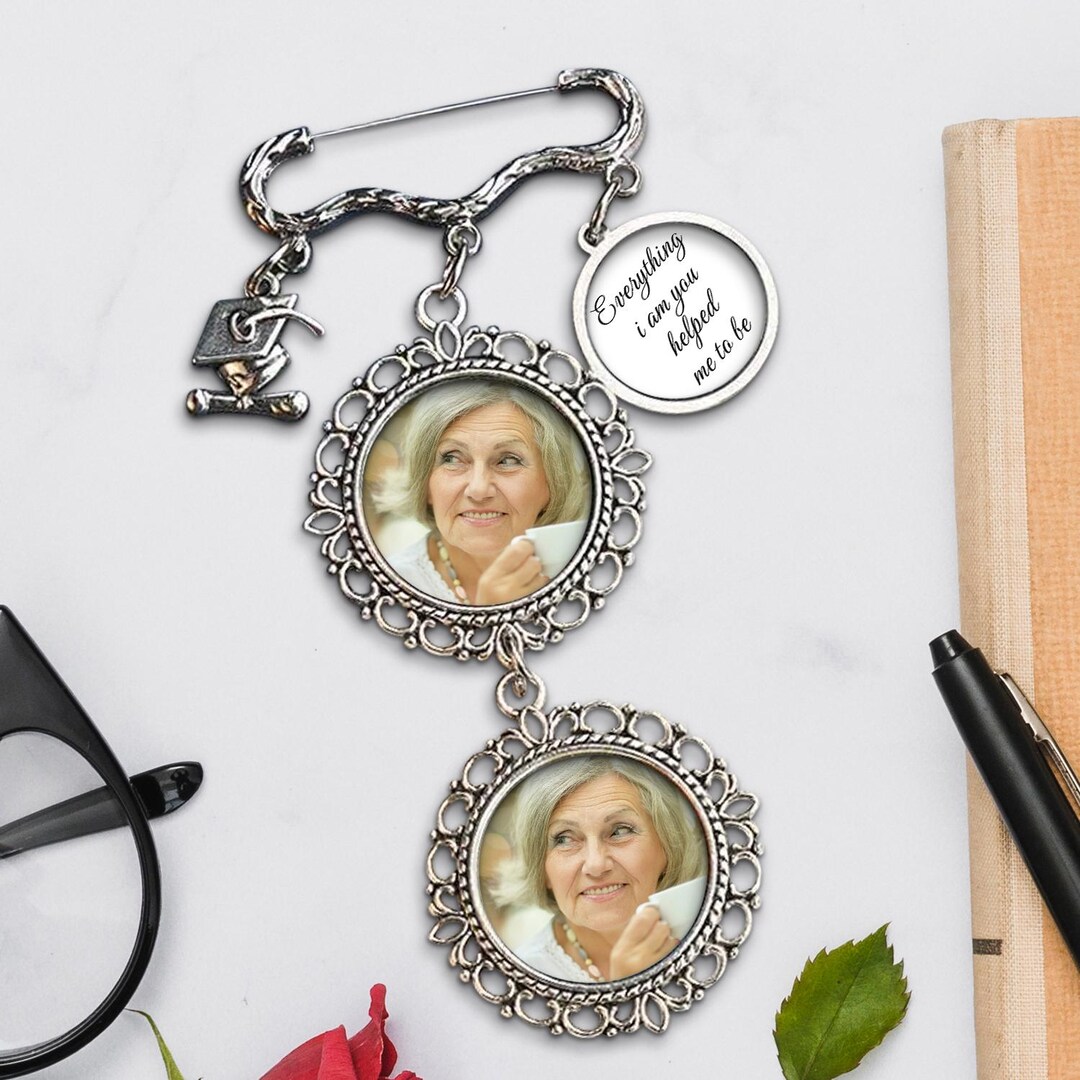 Personalized Graduation Cap Memorial Tassel Photo Pin, Class of 2025 ...