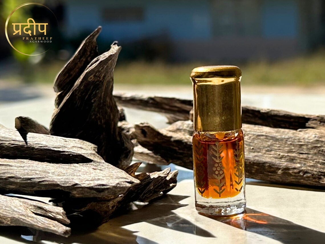 12 Ml. [1 Tora] Premium Organic Oudh Oil, 100% Natural Oudh Oil, Pure ...