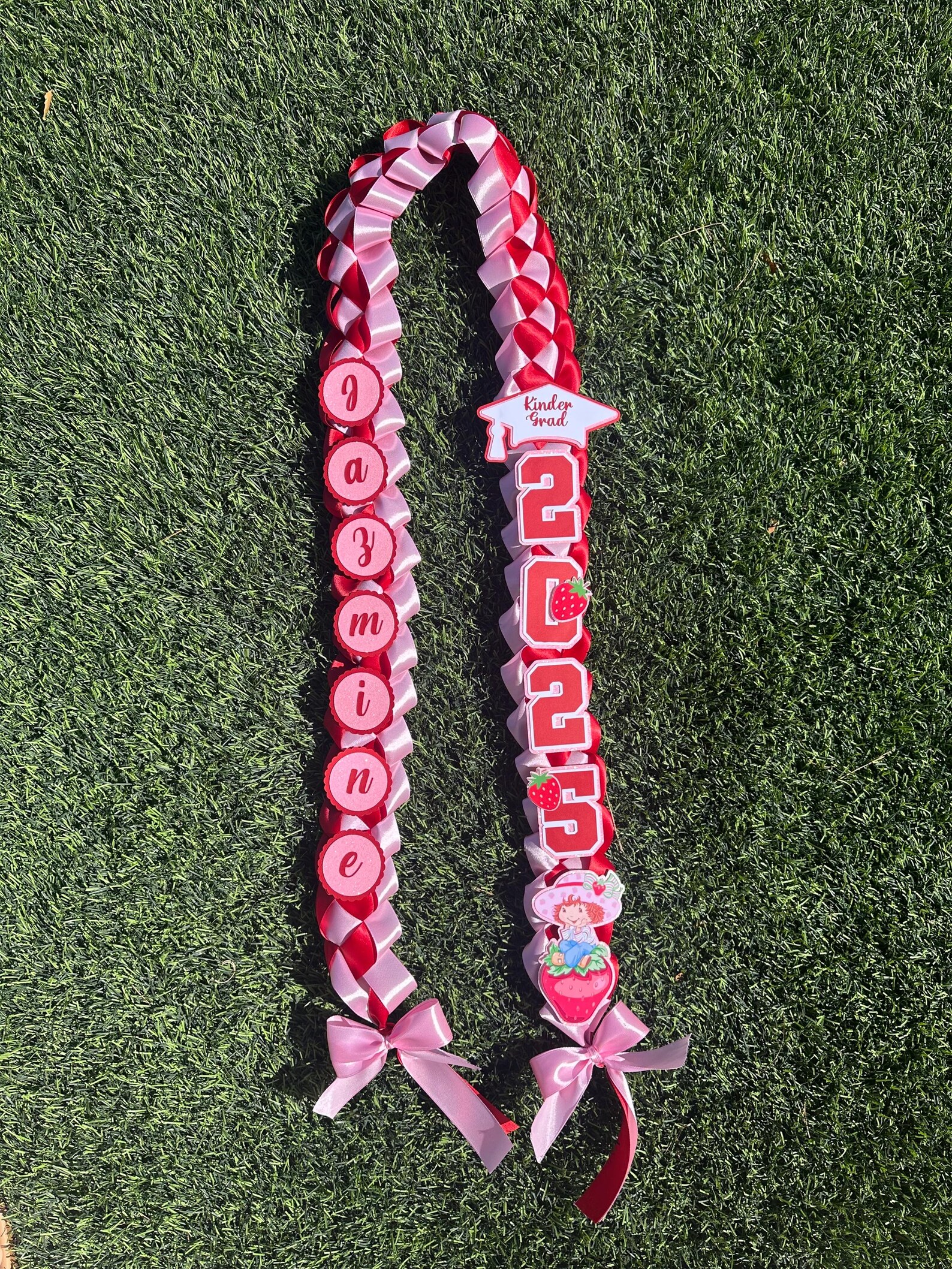 Berry Sweet Graduation Lei, Graduation 2025, Grad Leis, Red and Pink - Etsy