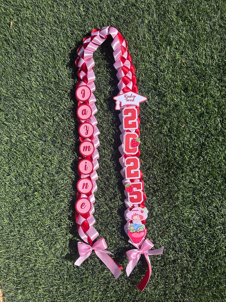 Berry Sweet Graduation Lei, Graduation 2025, Grad Leis, Red and Pink - Etsy