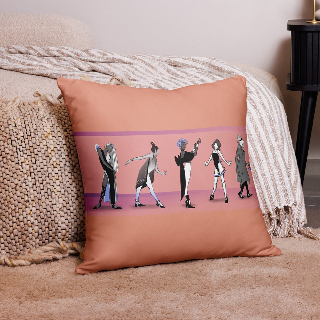 Girls Room Pillow, Fashion Design Decor, Modeling Figures Throw ...