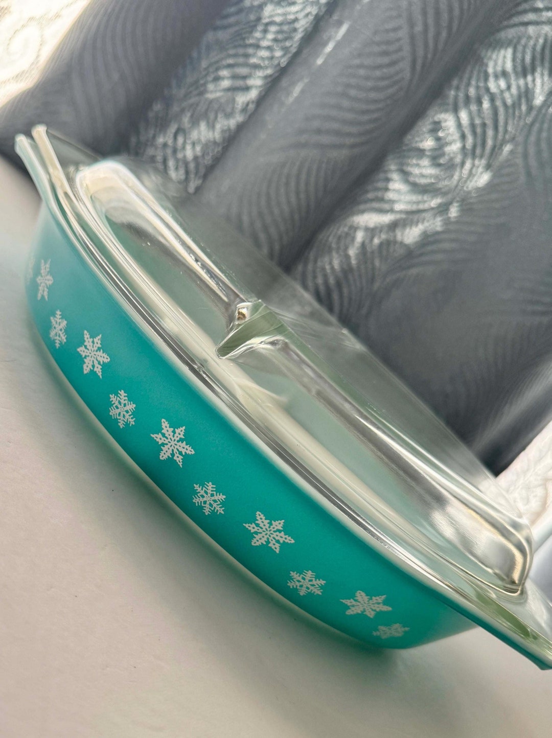 Vintage Pyrex Turquoise Snowflake 1-1/2 Qt Oval Divided Casserole Dish ...