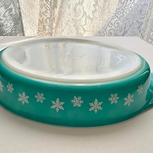 Vintage Pyrex Turquoise Snowflake 1-1/2 Qt Oval Divided Casserole Dish ...