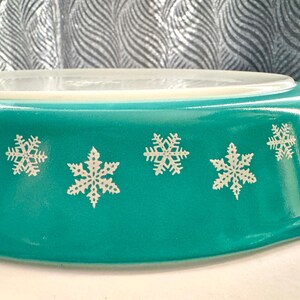 Vintage Pyrex Turquoise Snowflake 1-1/2 Qt Oval Divided Casserole Dish ...