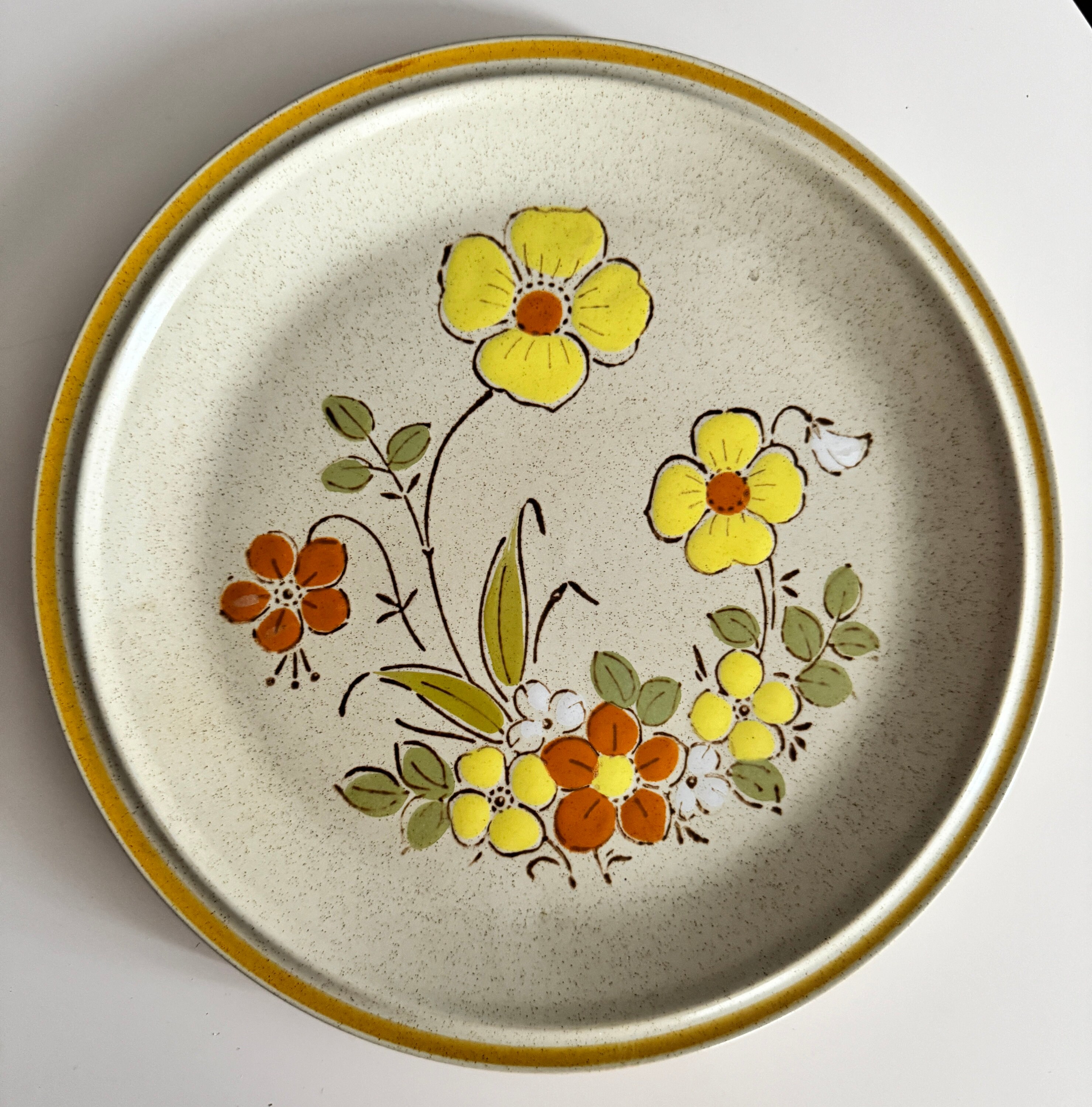 Selection of Vintage Hearthside Hand-painted Stoneware From Japan ...