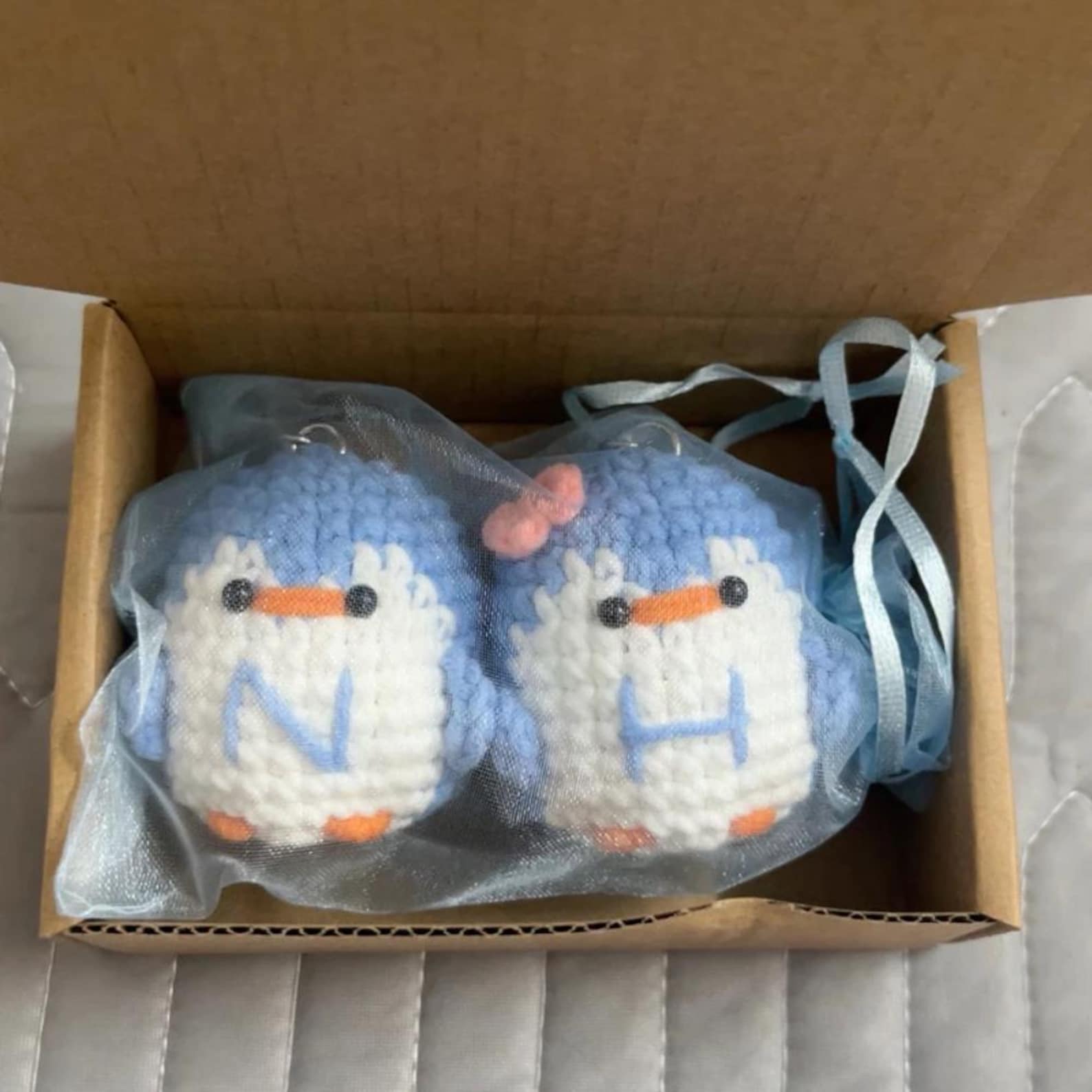 Valentine Day Gift Penguin Crochet Couple Keychains Kissing, Cute ...