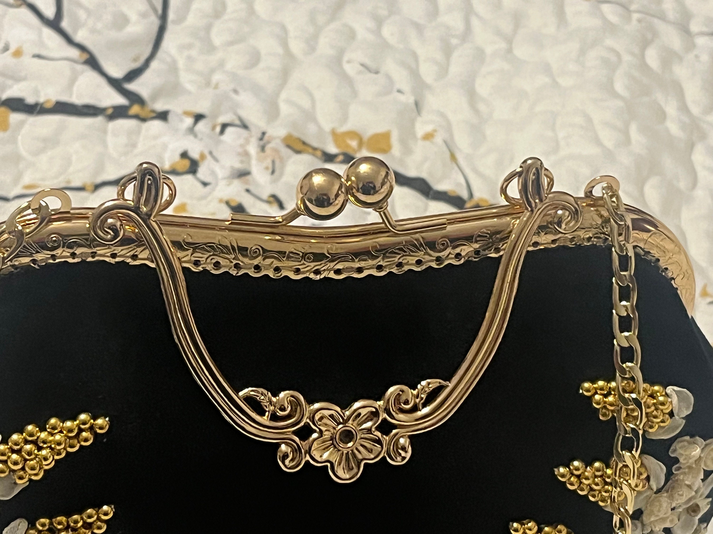 Amy´s special handbag is made just for you! | mgmforex.com