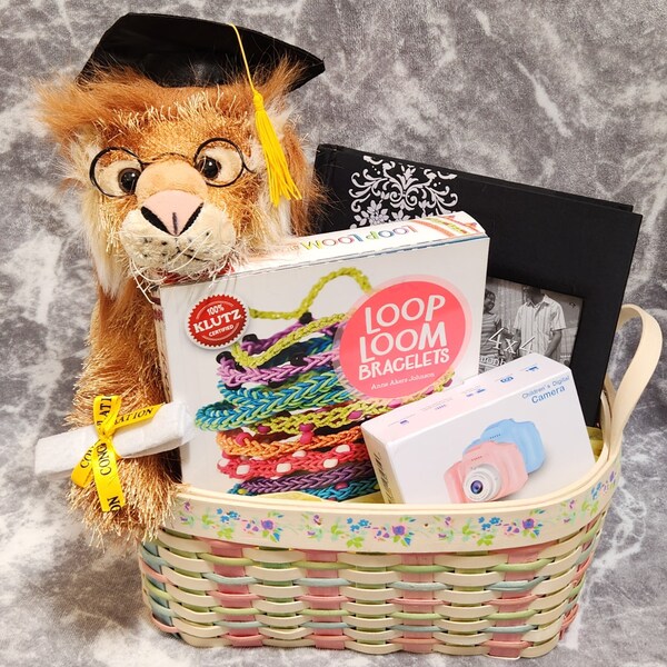 Graduation Gift Basket - 60+ Gift Ideas for 2024