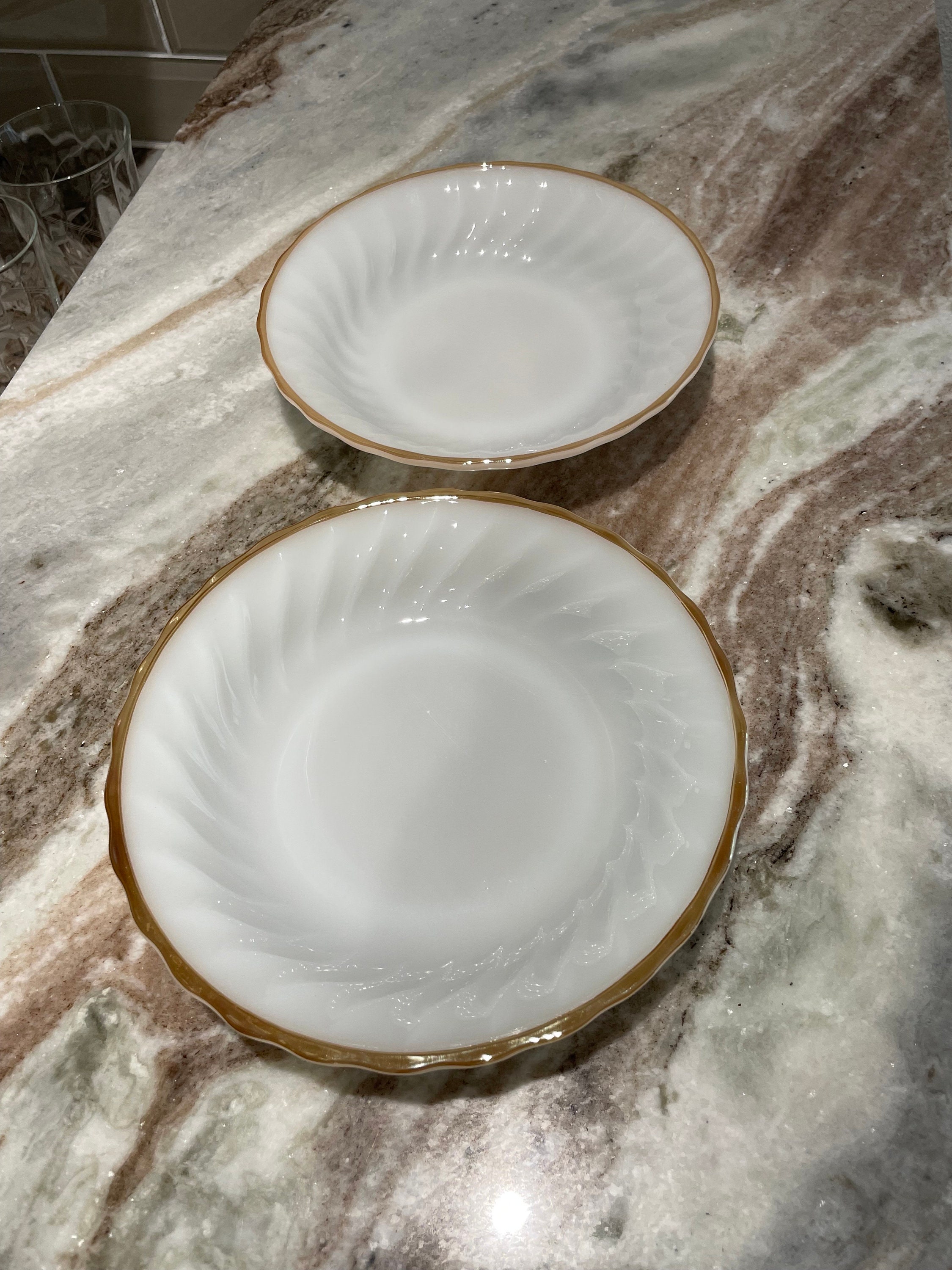 Anchor Hocking White Opaque Swirl Pattern Gold Rimmed Milk Glass 7.5 ...