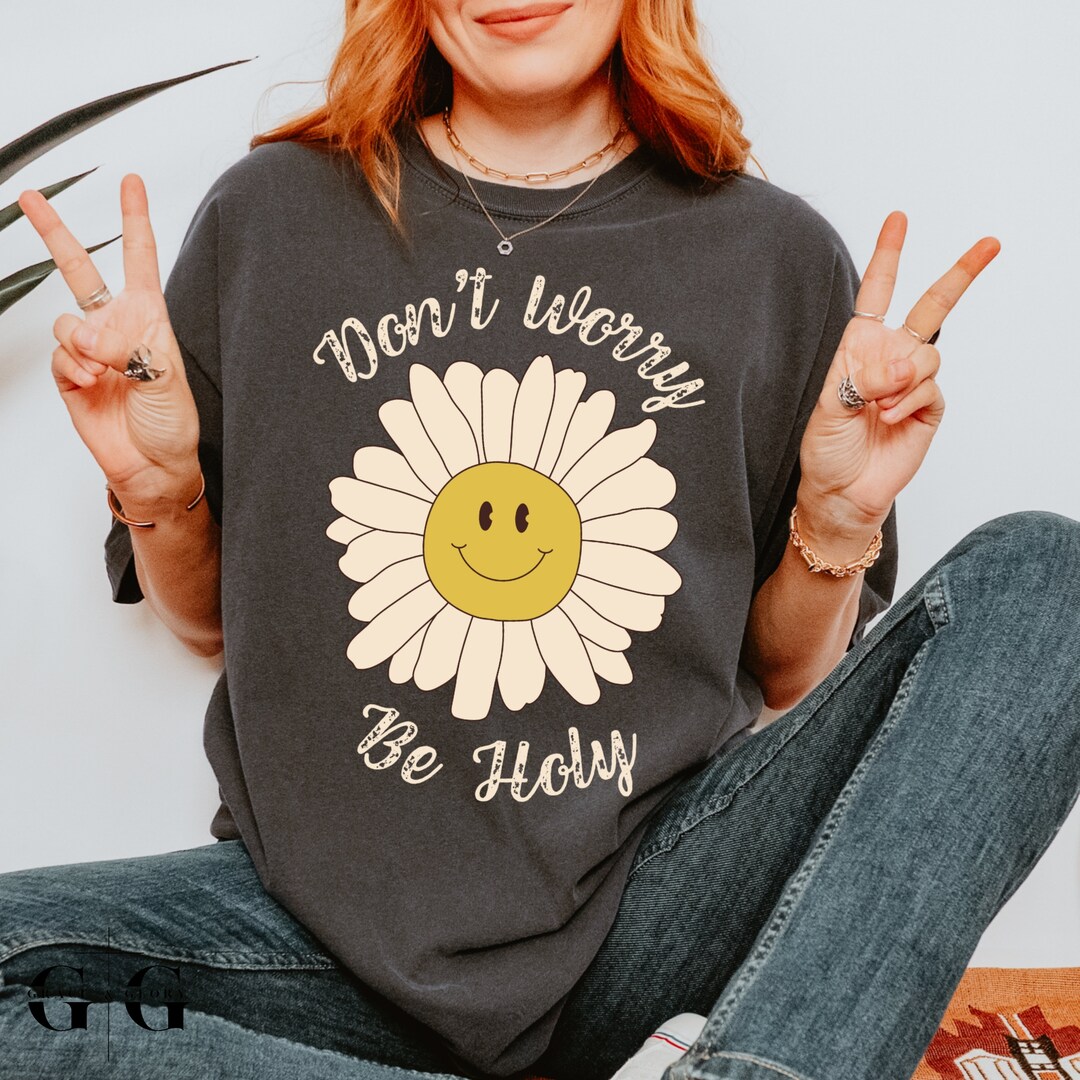 Be Holy Christian Vintage Smiley Face Shirt Daisy Flower Smiley Happy ...