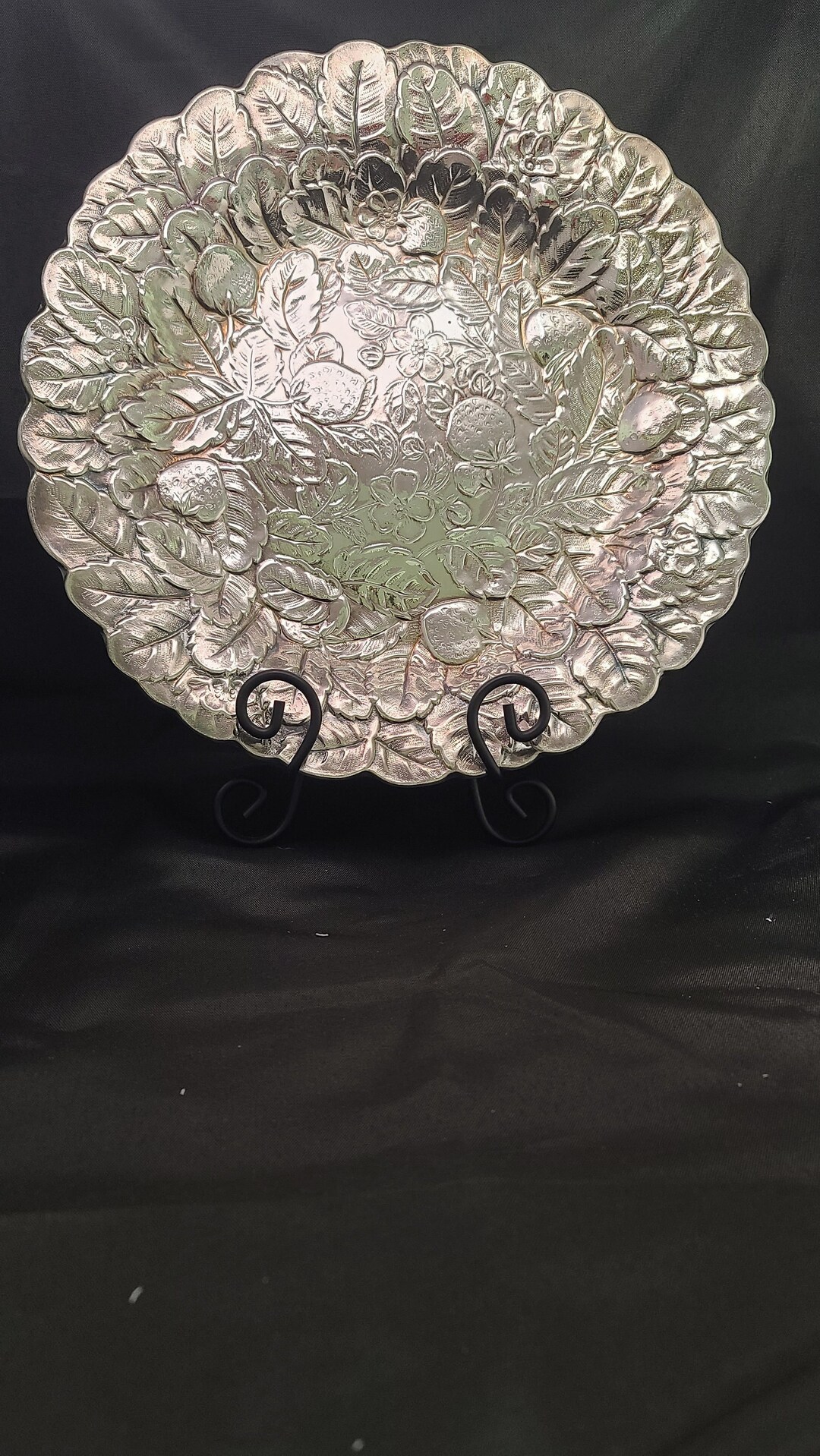 Reed and Barton Silverplate Platter With Embossed Strawberry Fruits ...