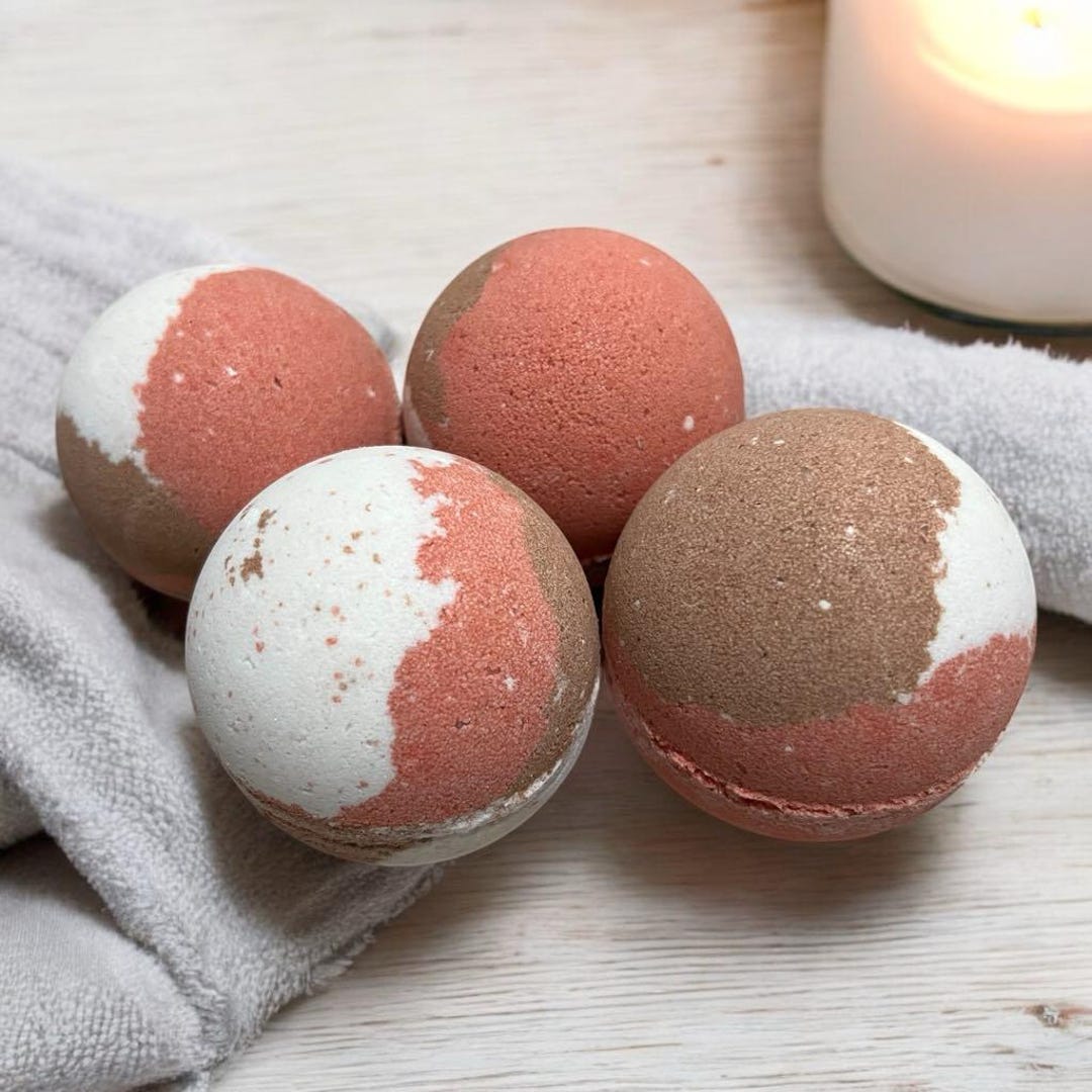 BATH BOMB | Peppermint Mocha | Spa Bomb - Etsy