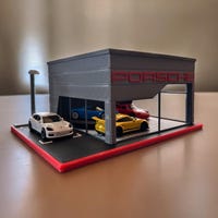 3D Printed Showroom Diorama: 1/64 & 1/43 Scale Model Car Display - BMW ...