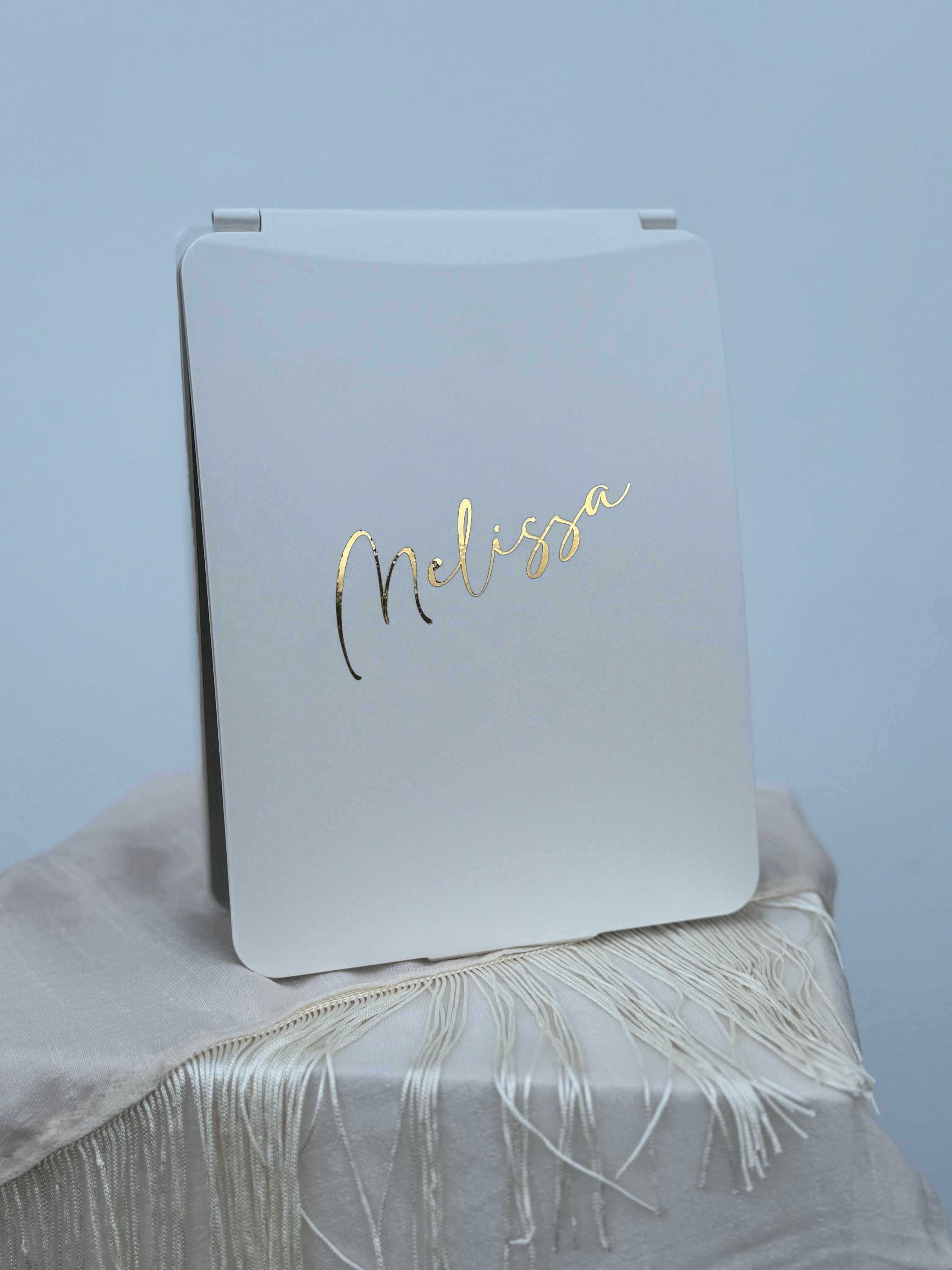 Personalized LED Light up Compact Mirror: Bridal Party Gift - Etsy