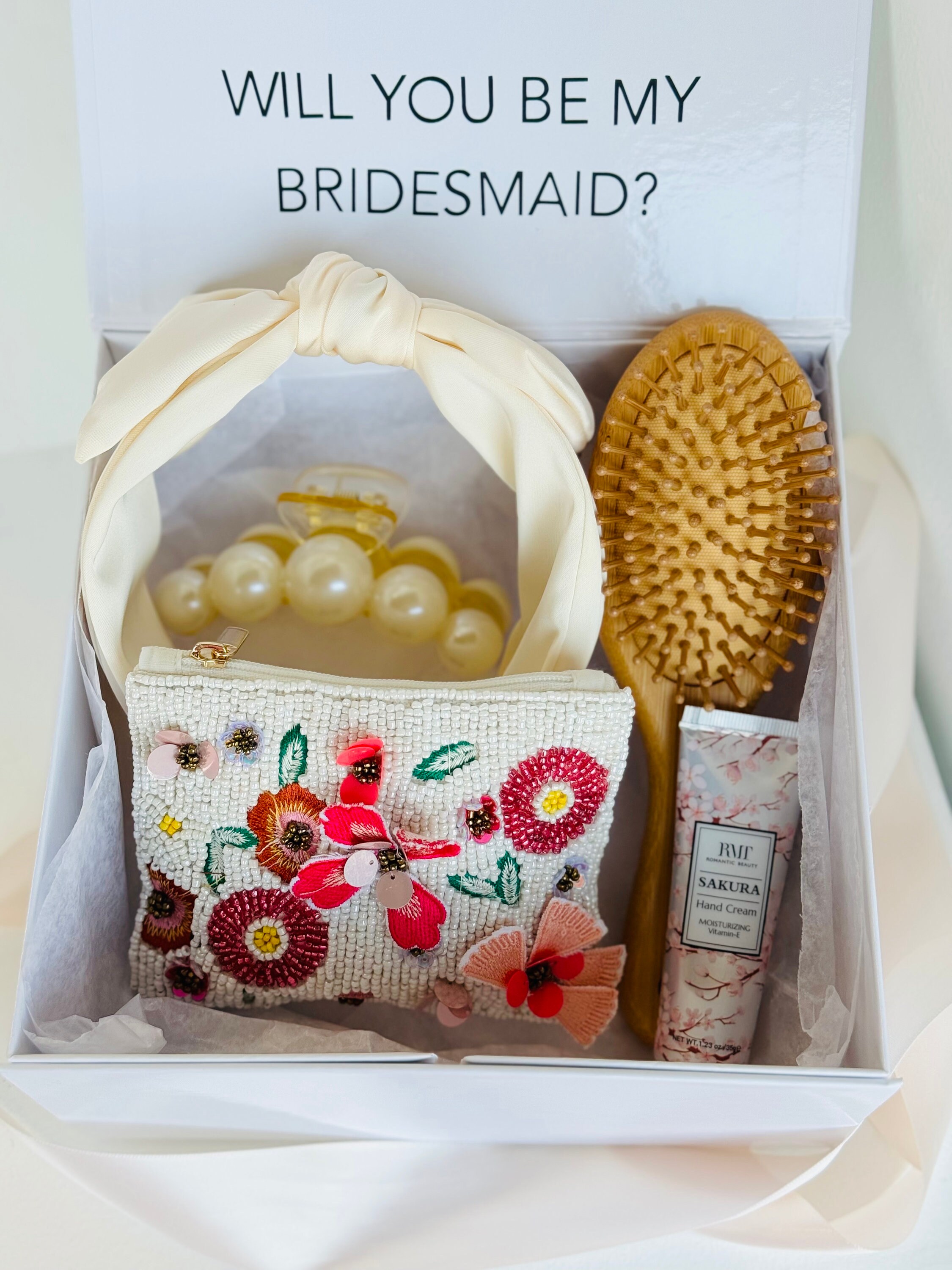 Personalized Bridesmaid Proposal Gift Box: Pearl Accessories Set - Etsy