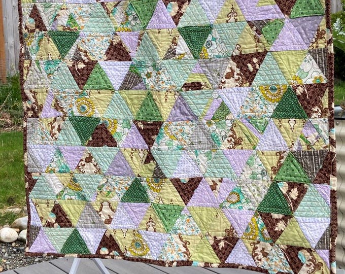 Spring Groove Handmade Quilt for Sale | Scrappy Patchwork Quilt ...