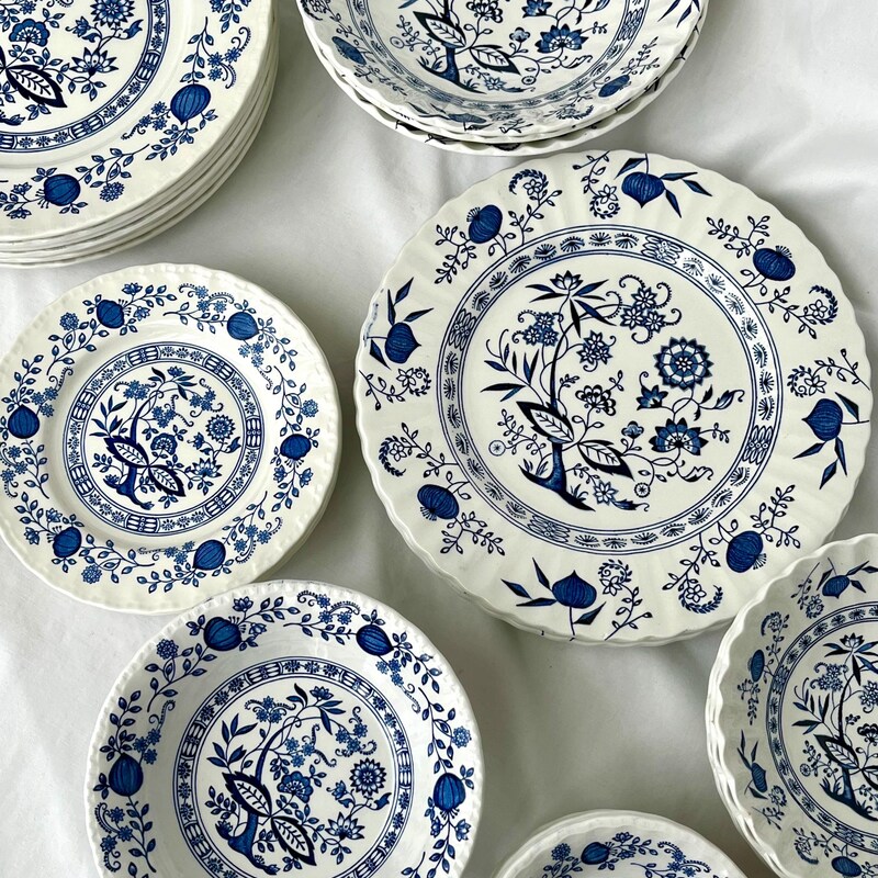 Nordic Dinnerware Set - Etsy