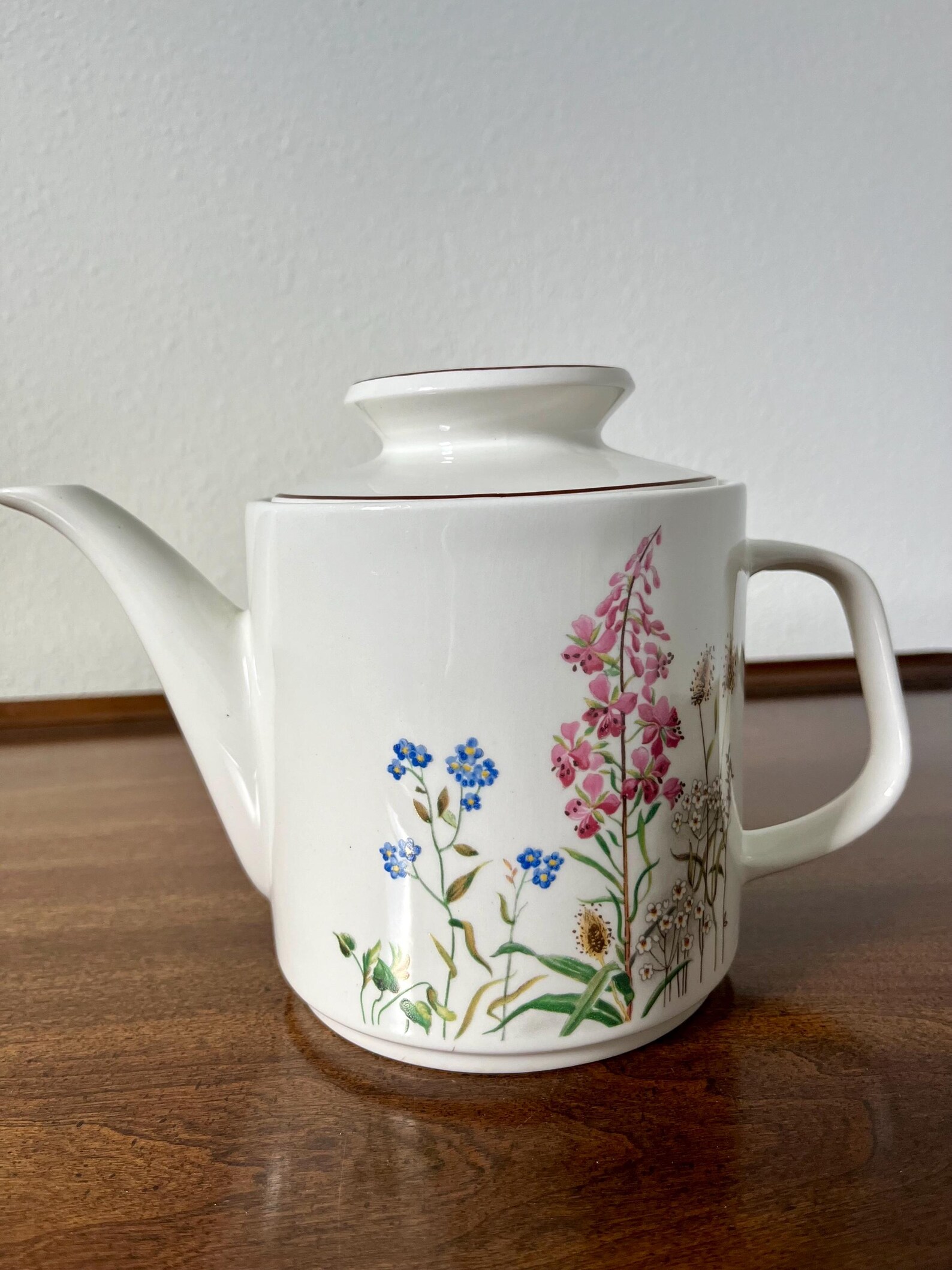 Vintage J & G Meakin Wayside Teapot Floral on White Design | Made in ...