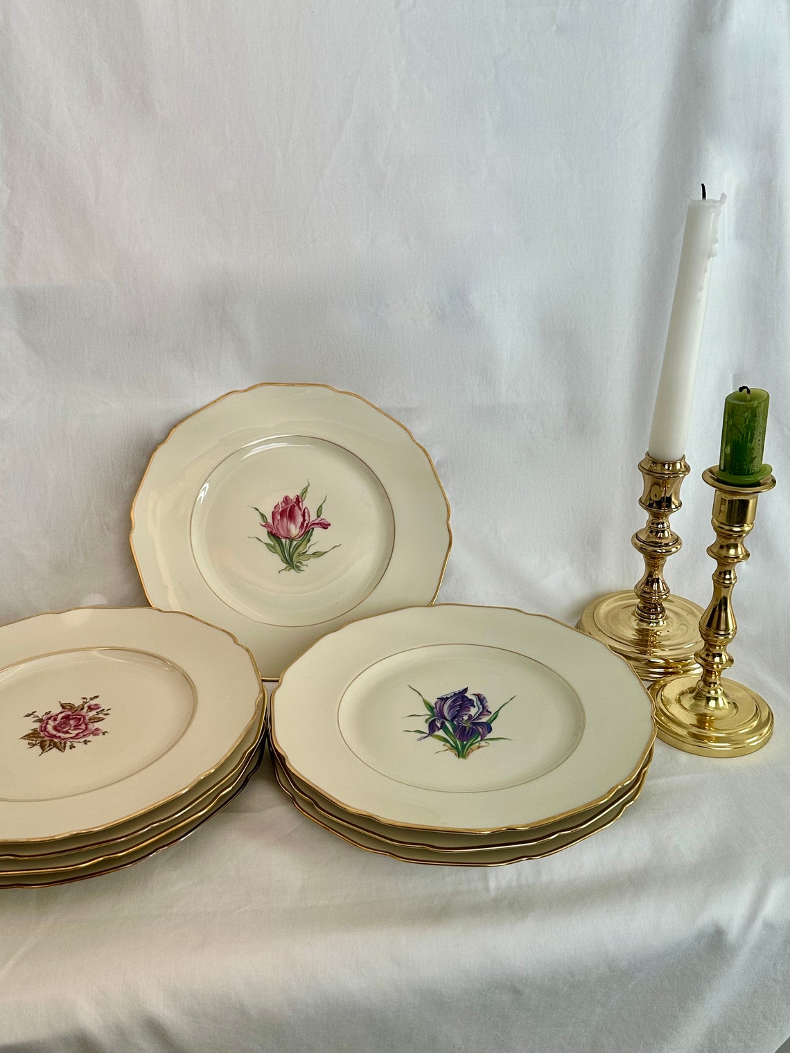 Set of 1950s Royal Rose, Iris, Tulip With Gold Trim Bavarian Dinner ...