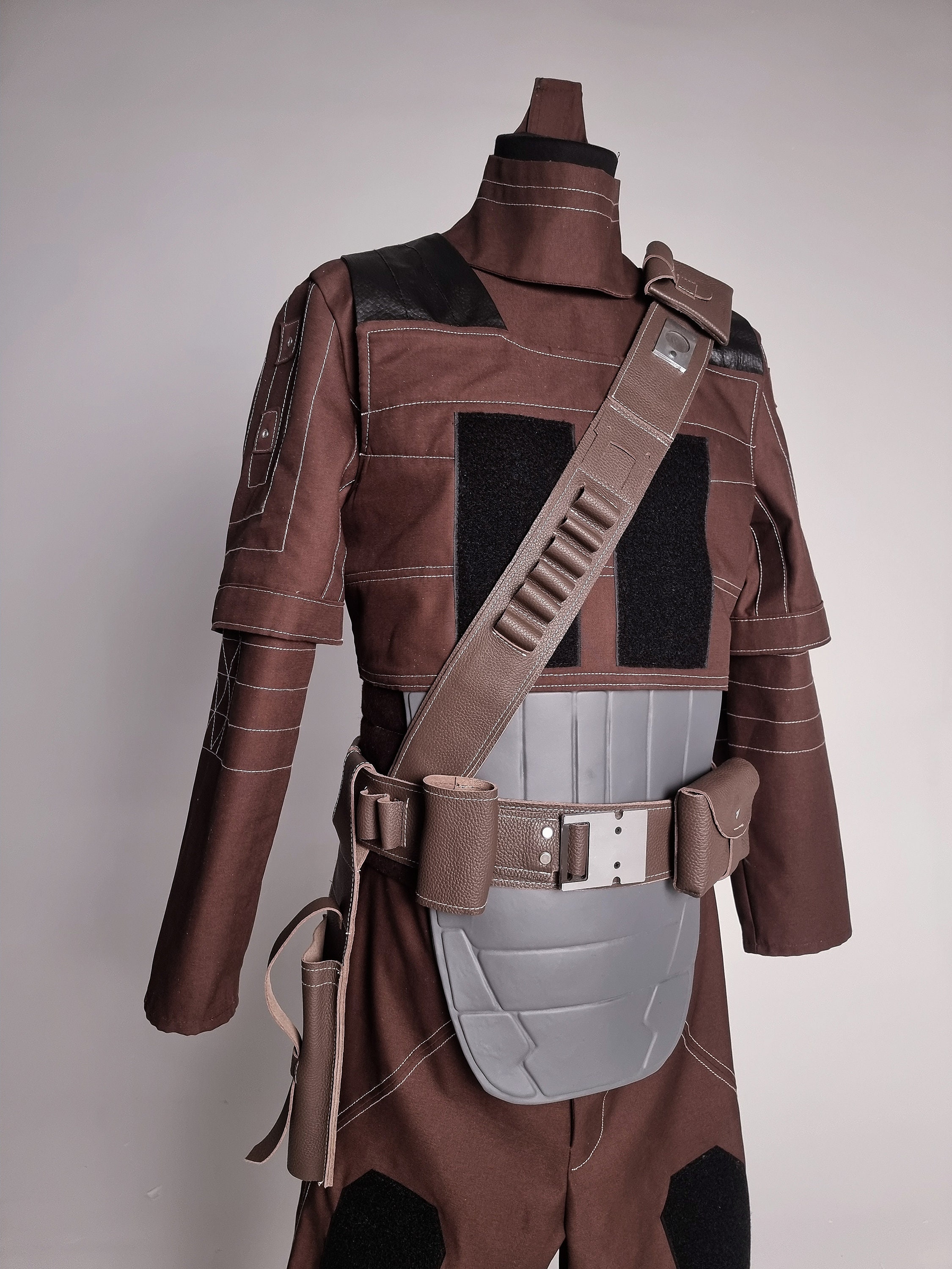 Mandalorian Flight Suit, Star Wars Mandalorian Suit, Mandalorian Three ...
