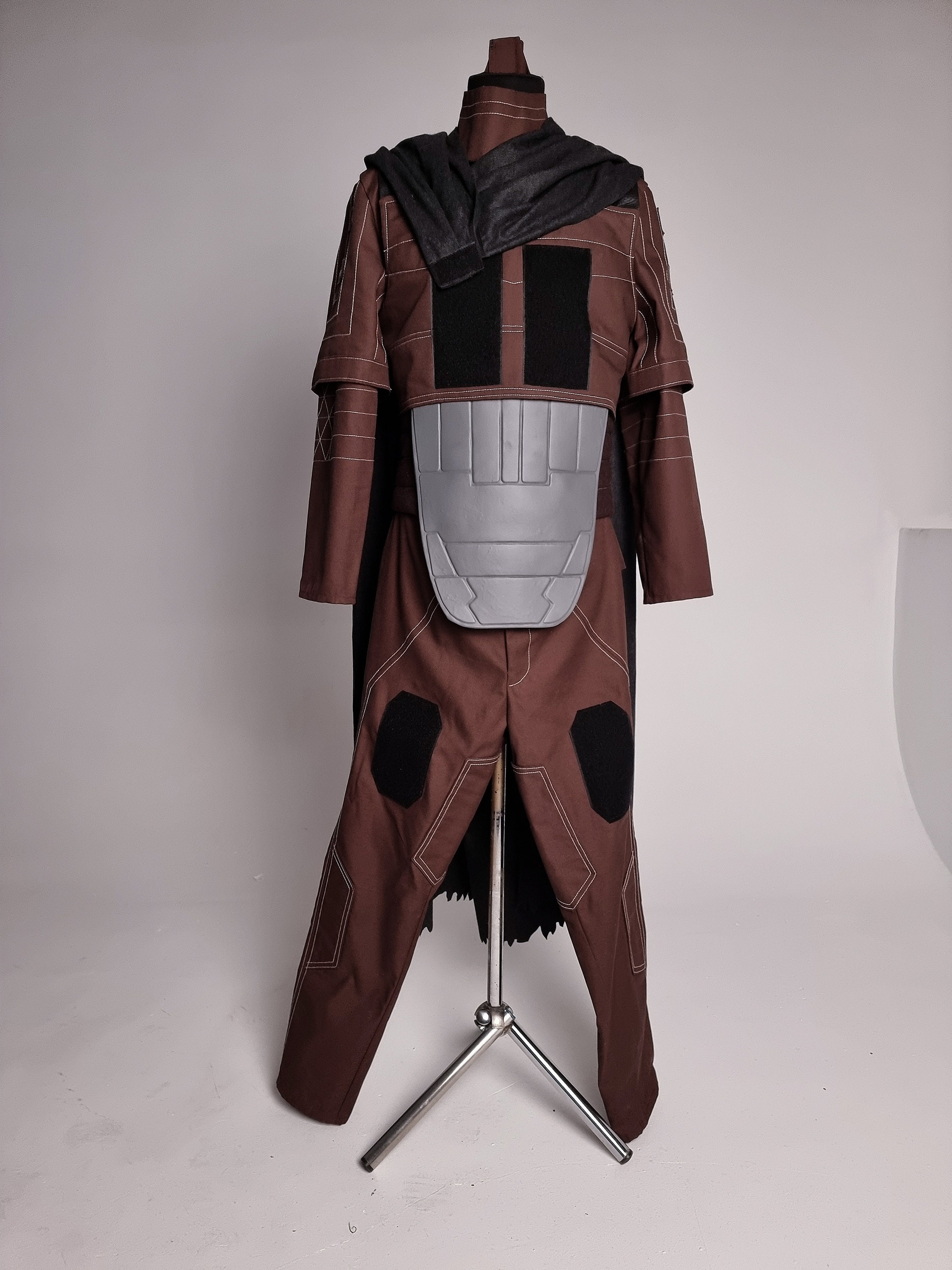 Mandalorian Flight Suit, Star Wars Mandalorian Suit, Mandalorian Three ...