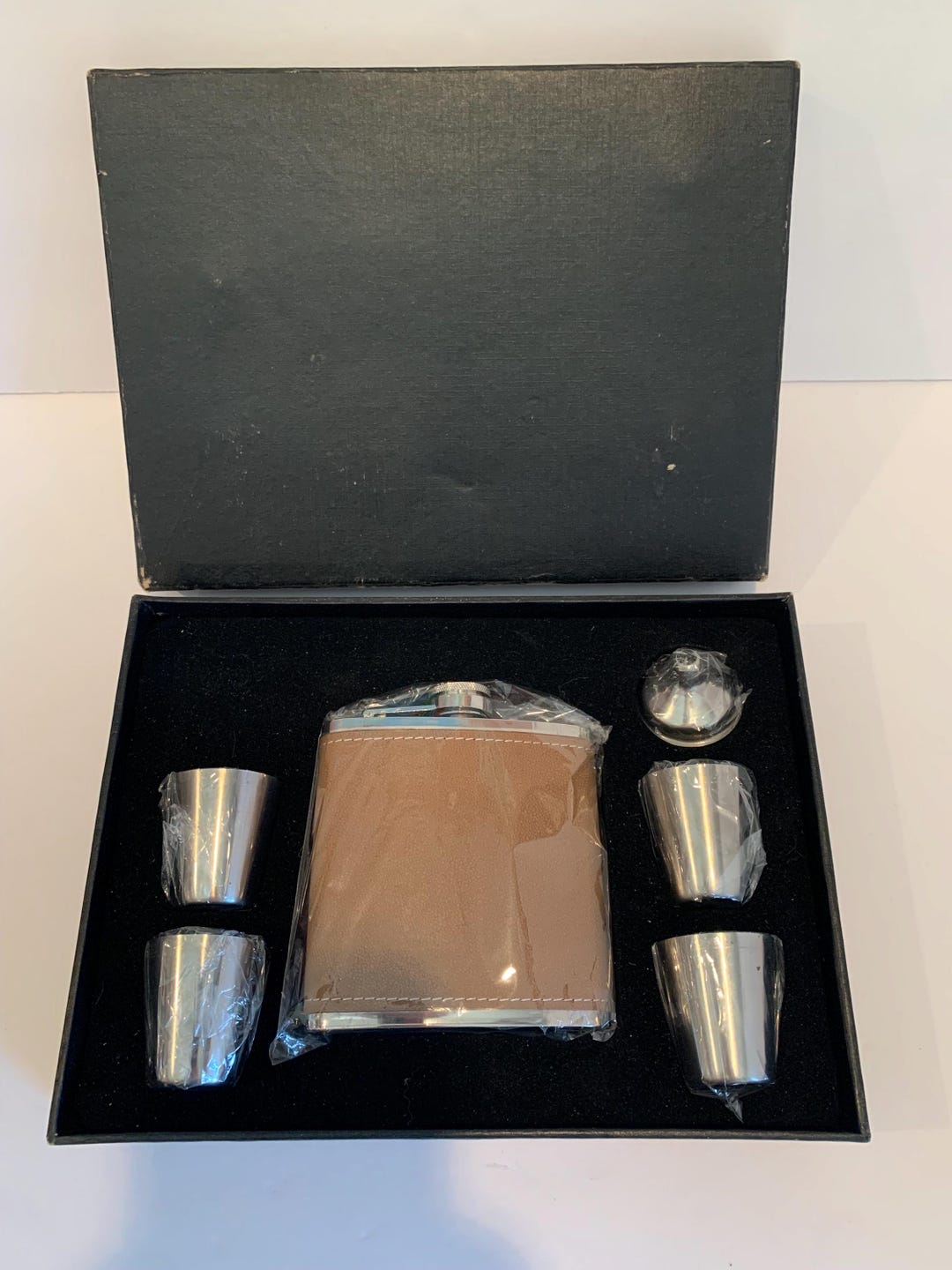 Really Nice Flask and Metal Cup Set With Funnel New Sealed in Box ...