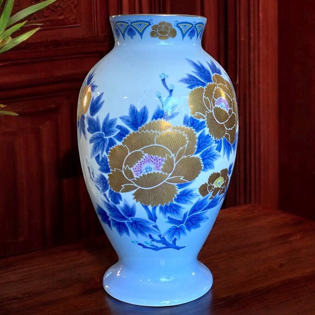 Imari Vase Flora Blue Ombré Urn Gold & Blue Flowers Porcelain Vase ...