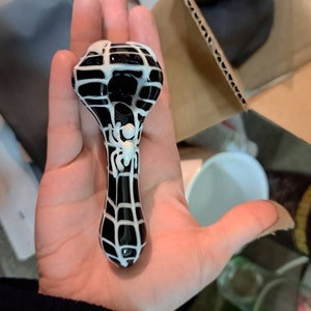 4 Spider-man Glass Smoke Bowl Unique Smoking Pipes Tobacco Bowls Pipe ...
