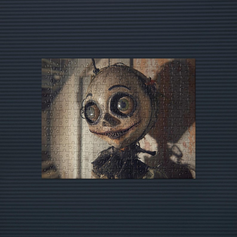 Premium Jigsaw Puzzle haunting Gaze Unique Design High-quality Puzzle ...