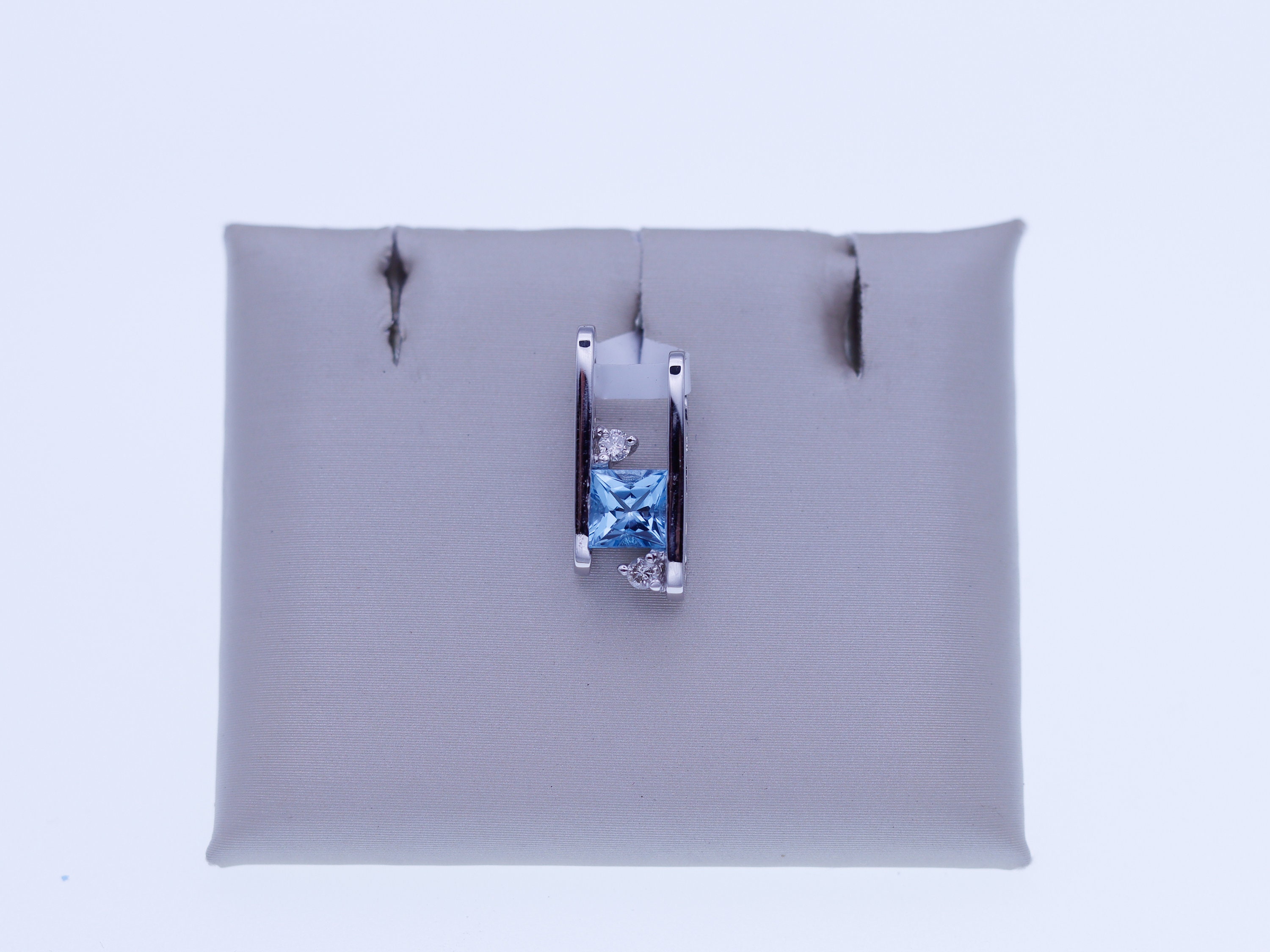 Blue Topaz Ladder Pendant - Etsy