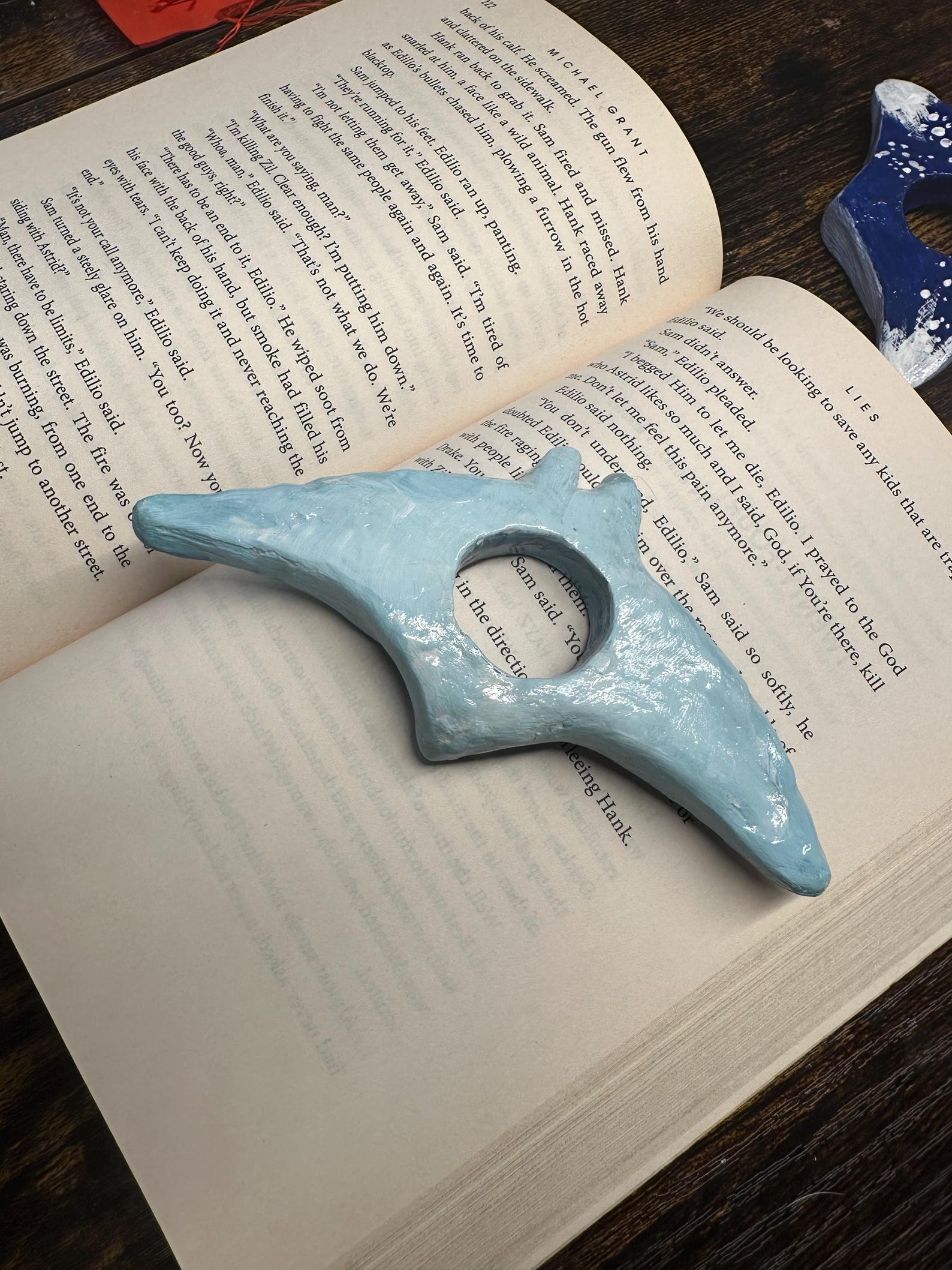 Clay Manta Ray Book Page Holders - Etsy