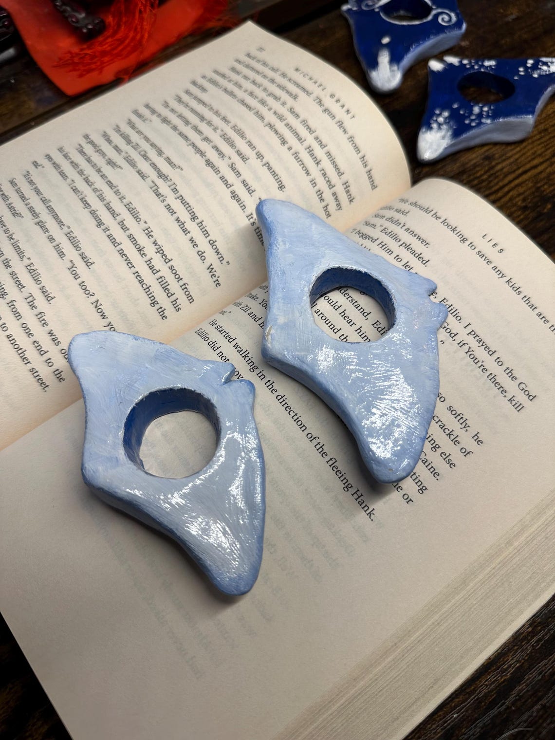 Clay Manta Ray Book Page Holders - Etsy