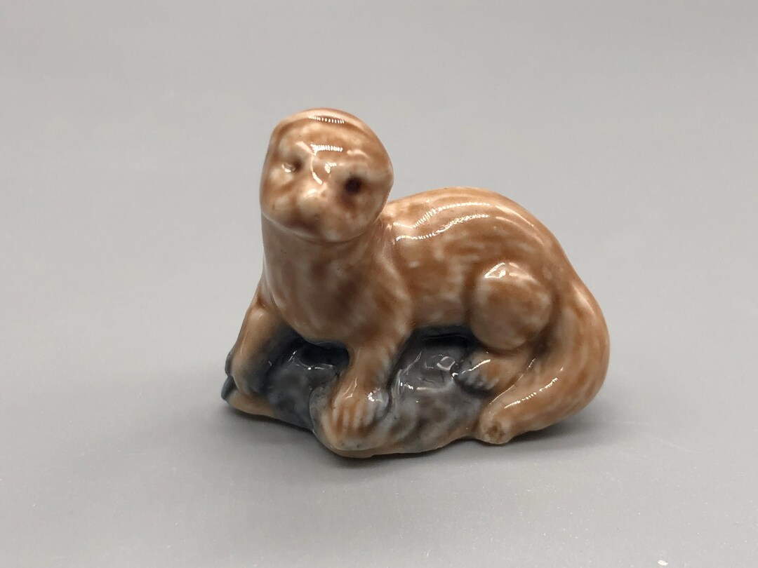 Vintage Wade Sea Otter Red Rose Tea Figurine | Sea Otter Figurine ...