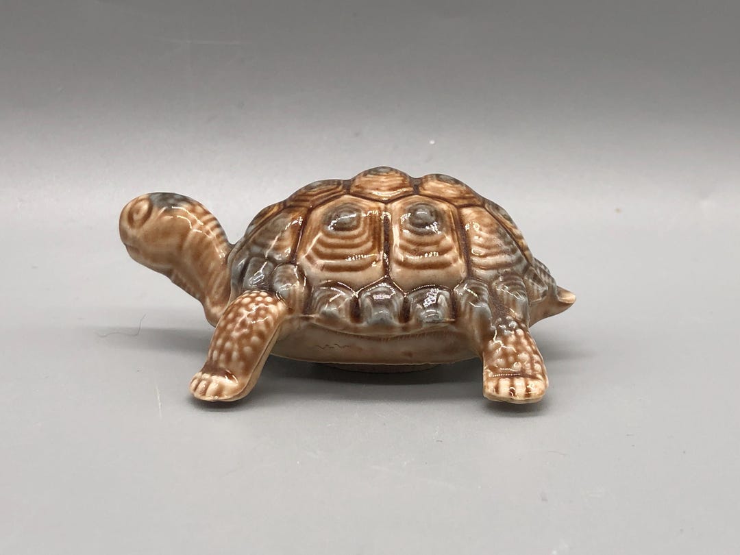 Vintage Large Wade Tortoise Figurine | Large Tortoise Figurine | Large ...