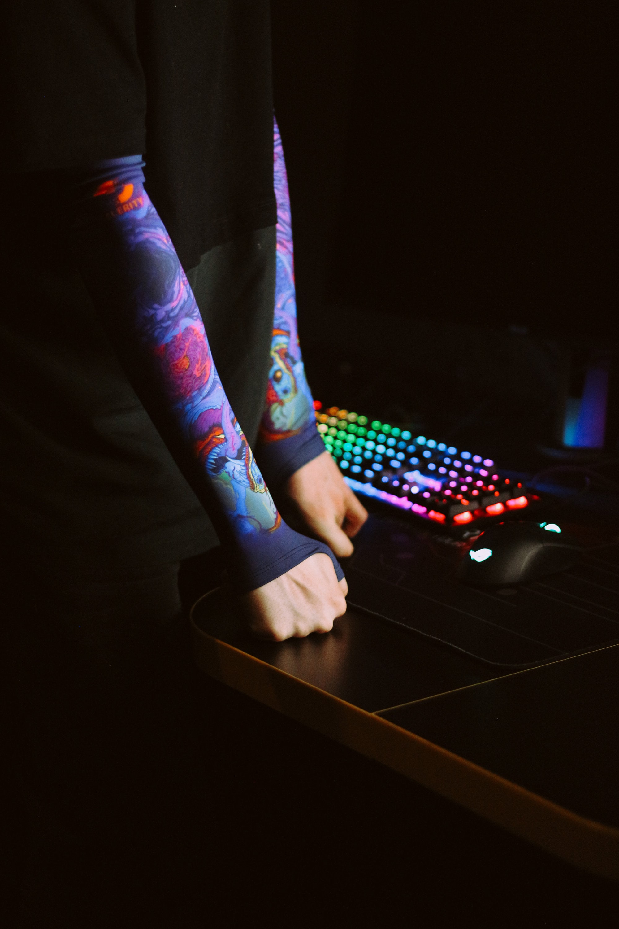 Gaming Arm Sleeve With Glove for PC for Esports Gamers. Kaneki Ken ...