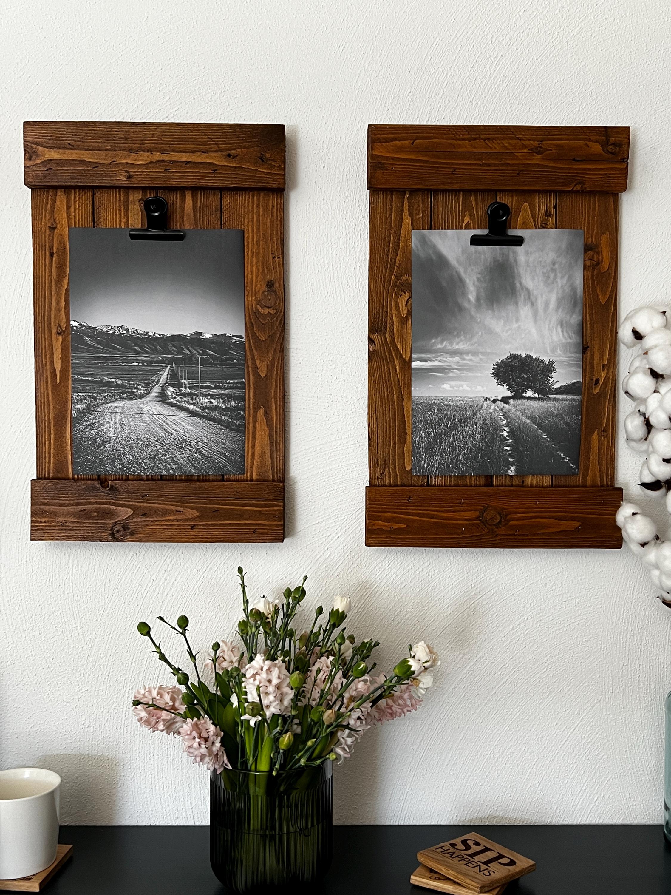 Rustic Wood Clip Frame From Reclaimed Pallet Photo, Recipe, or Note ...