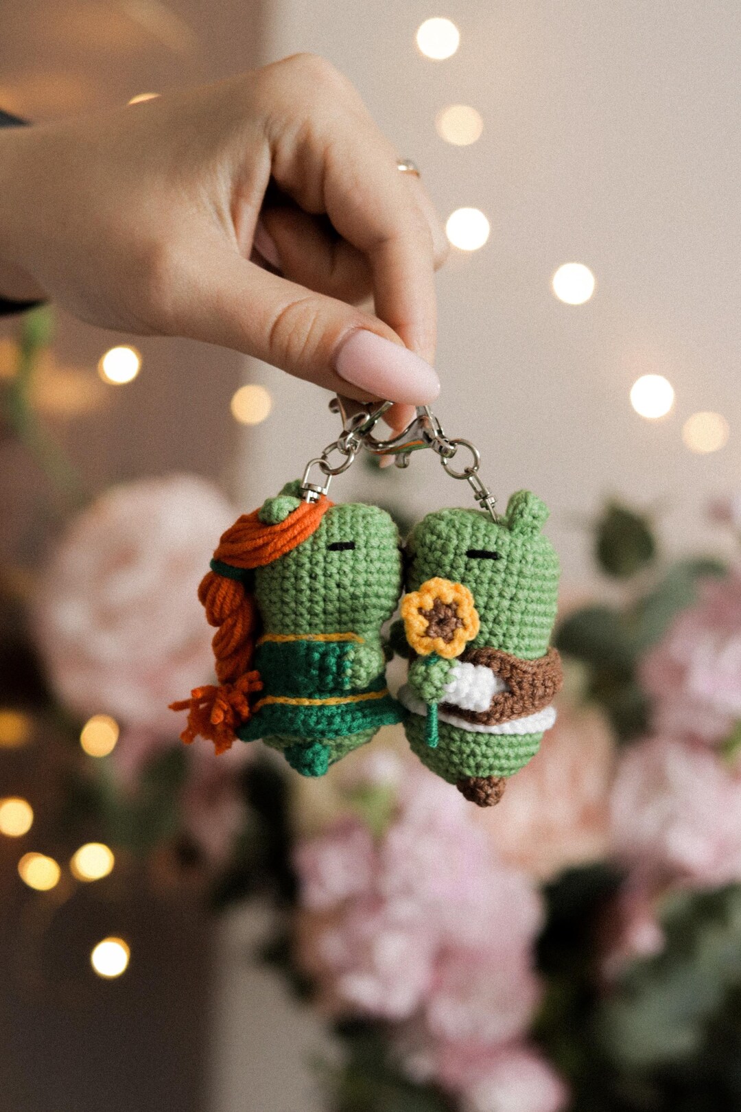 Shrek and Fiona Crochet Capybara Keychains: Magnetic Kissing Couple ...