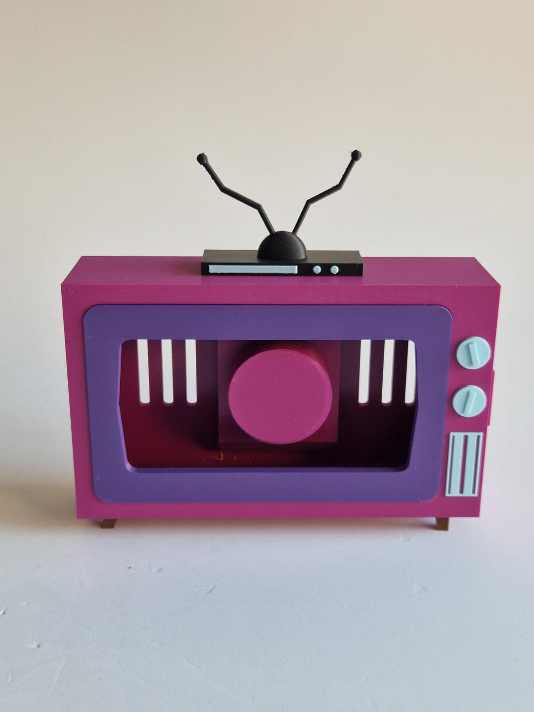 Simpson TV Phone Stand - Etsy