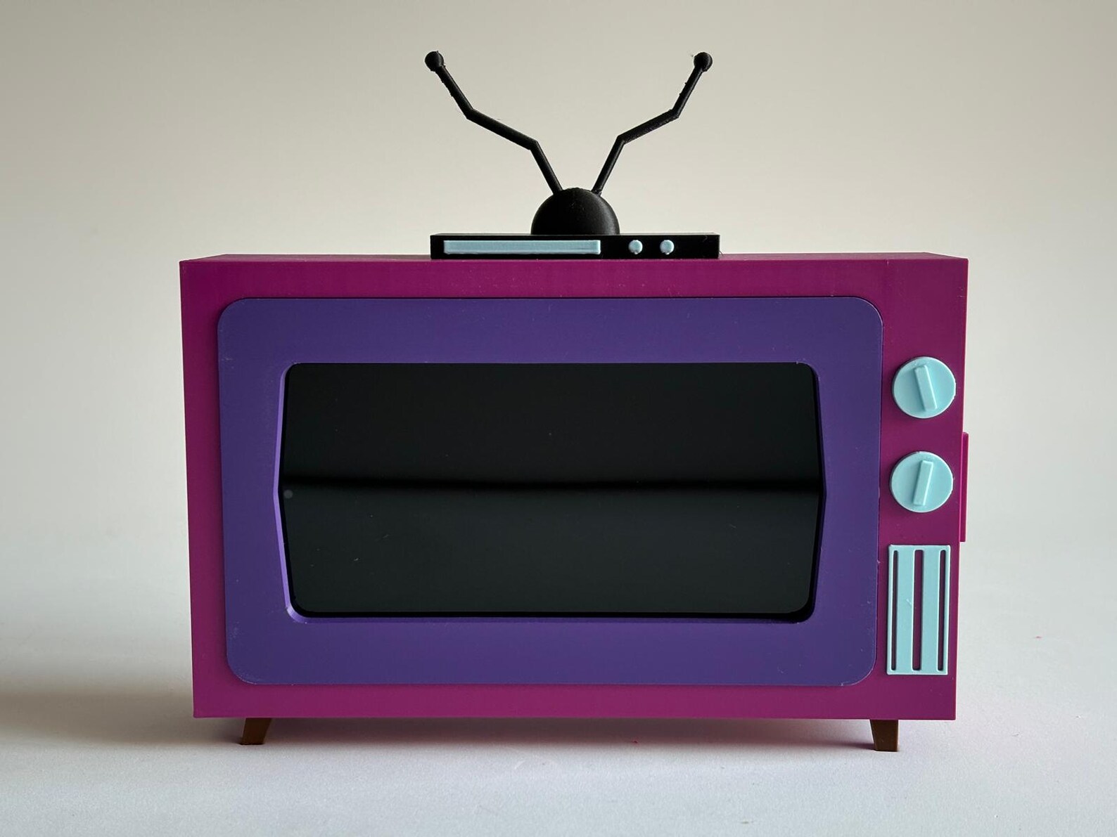 Simpson TV Smartphone Stand - Etsy