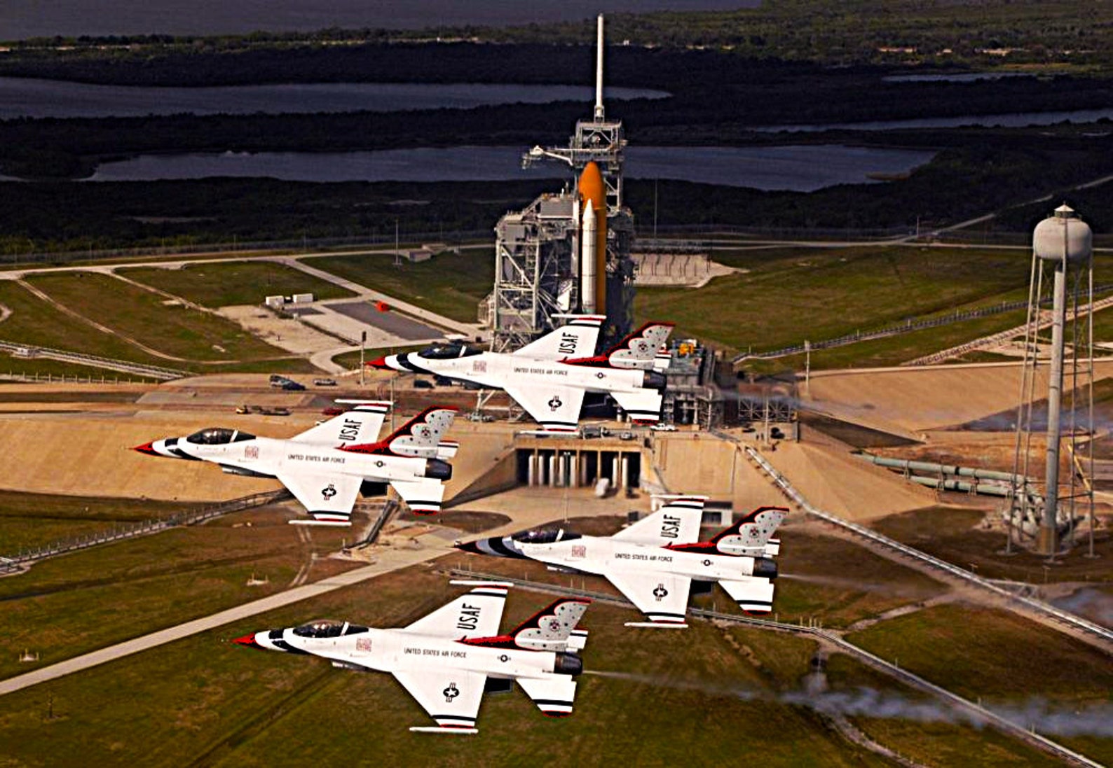 USAF THUNDERBIRDS FLY Past Shuttle Endeavor at Launch Pad Photo Magnet ...