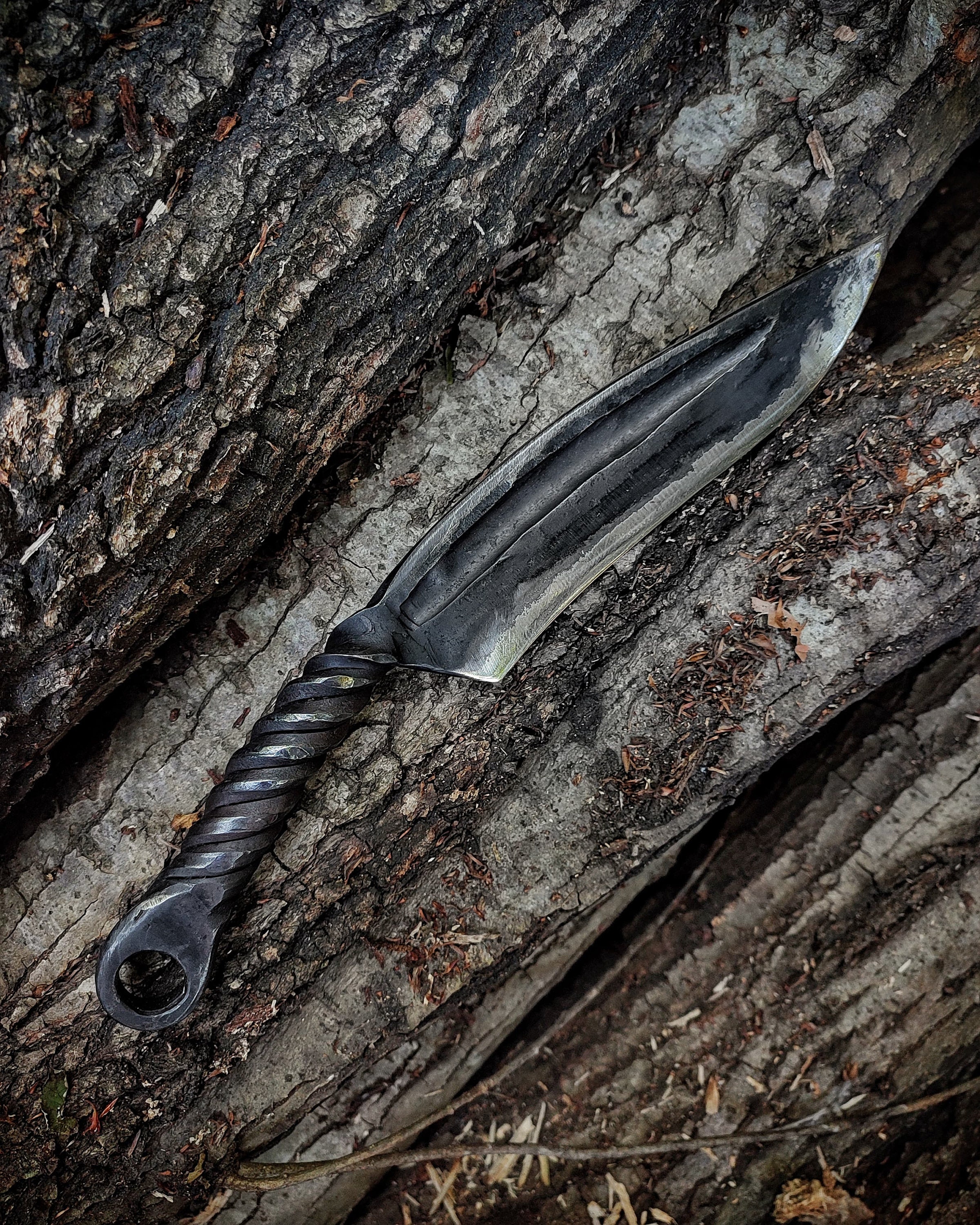 Blacksmith Beautiful Knives With Genuie Leather Shoulder-strap ...