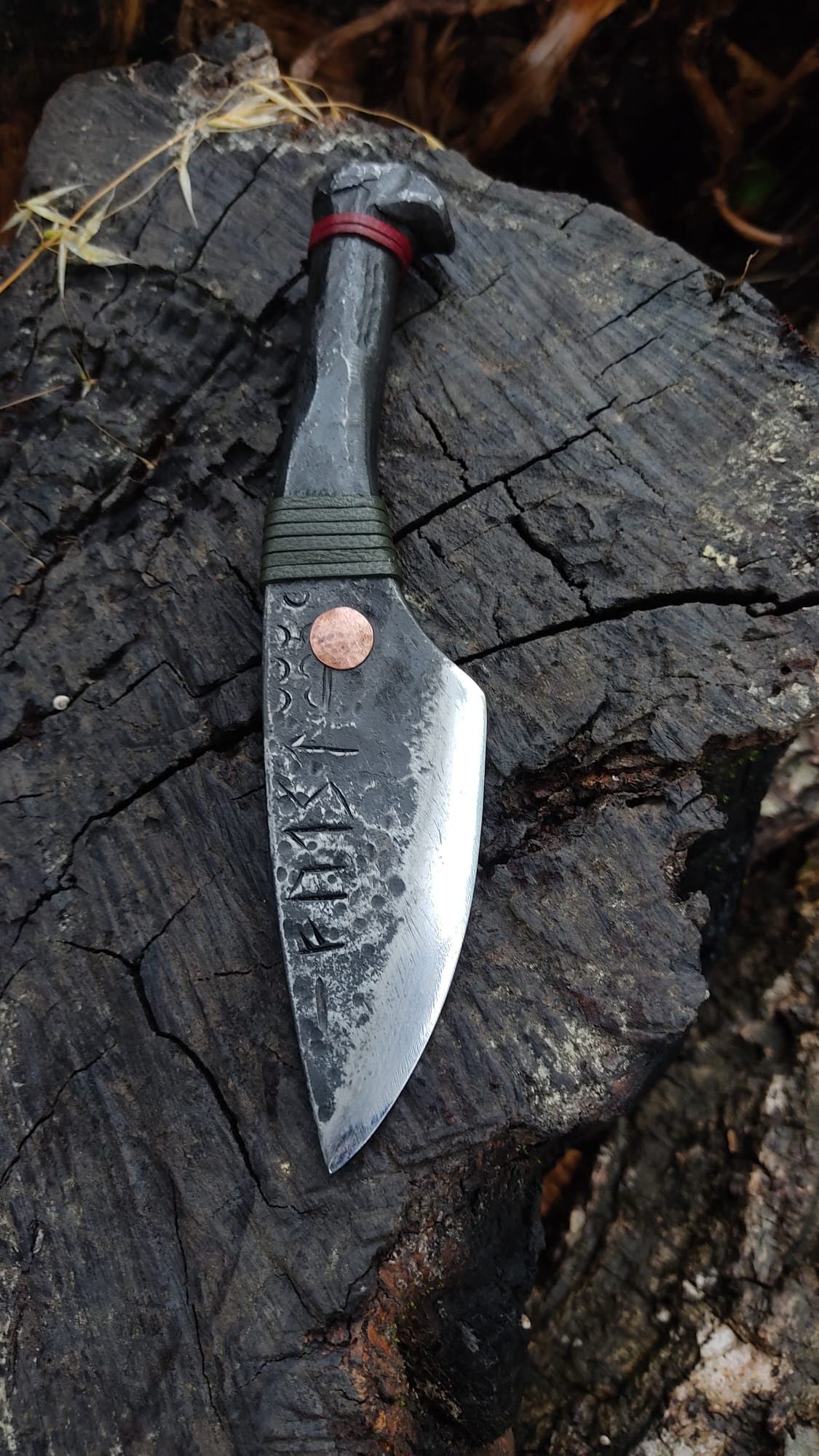 Primitive Style Hand Forged Custom Knife - Etsy