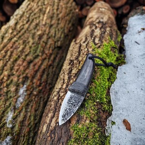 Handcrafted Primitive Neck Knife – the Spirit of Ancient Hunters, A ...