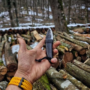 Handcrafted Primitive Neck Knife – the Spirit of Ancient Hunters, A ...