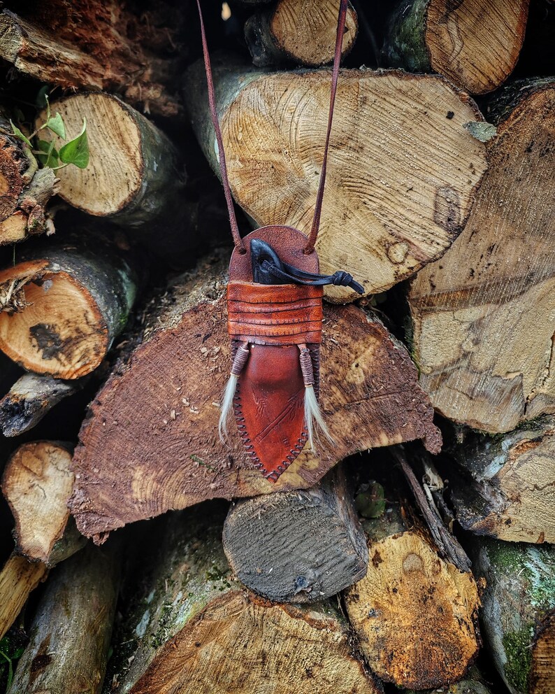 Handcrafted Primitive Neck Knife – the Spirit of Ancient Hunters, A ...