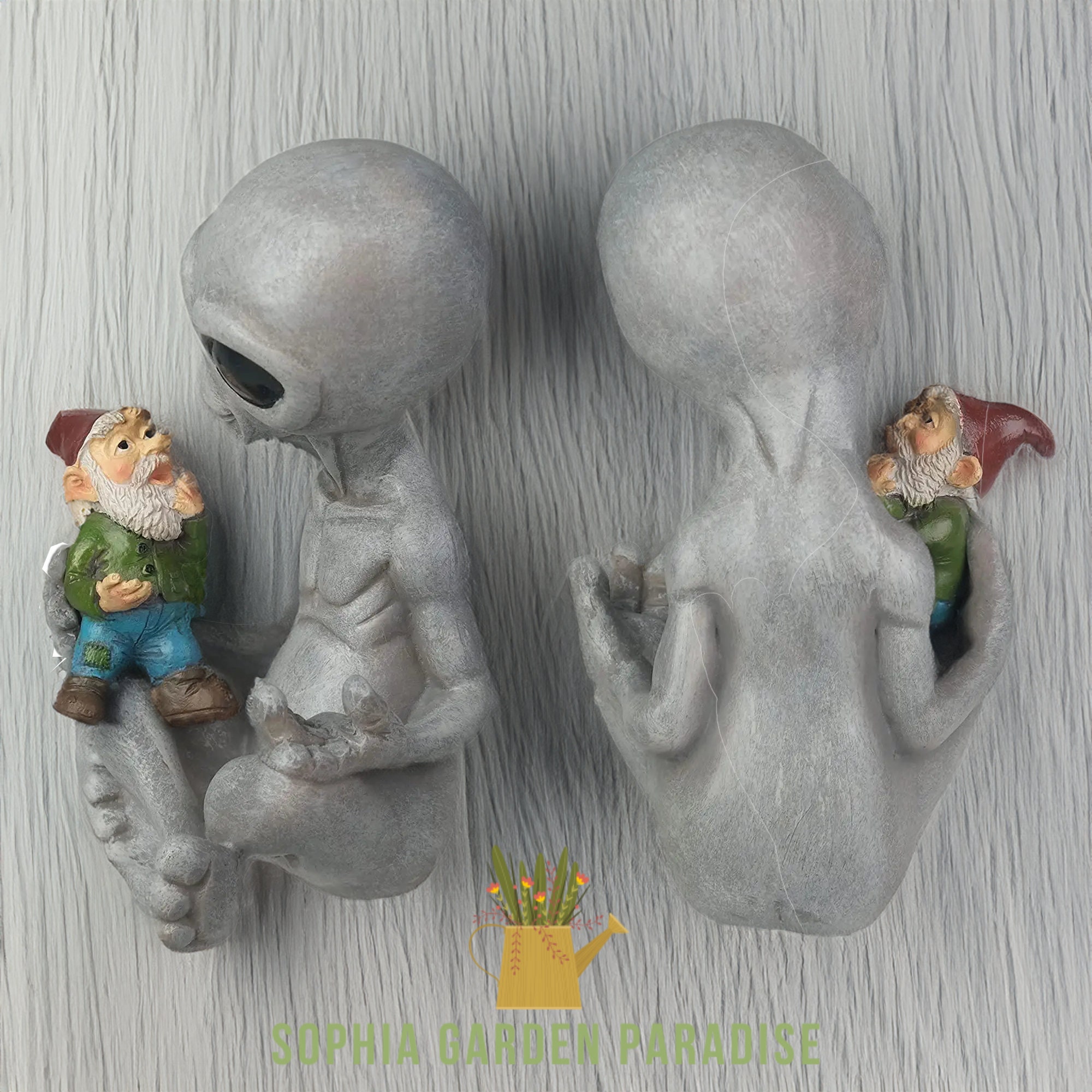 Alien Holding Dwarf Garden Statue, Outdoor Yard Decor, Porch Decor ...