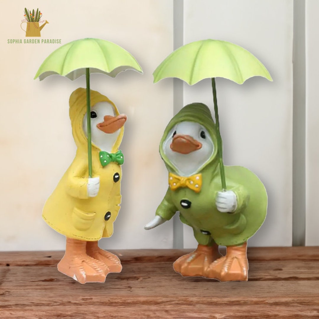 Funny Ducks Under Umbrella Garden Statue, Outdoor Yard Decor, Resin Art ...